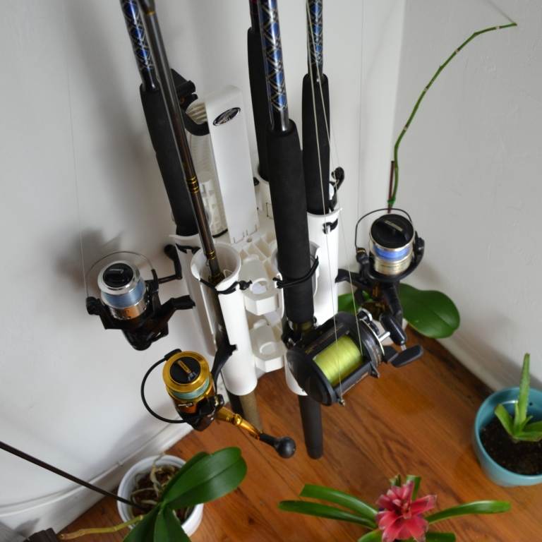 ROD-RUNNER WALL MOUNT - fishing rod wall mount