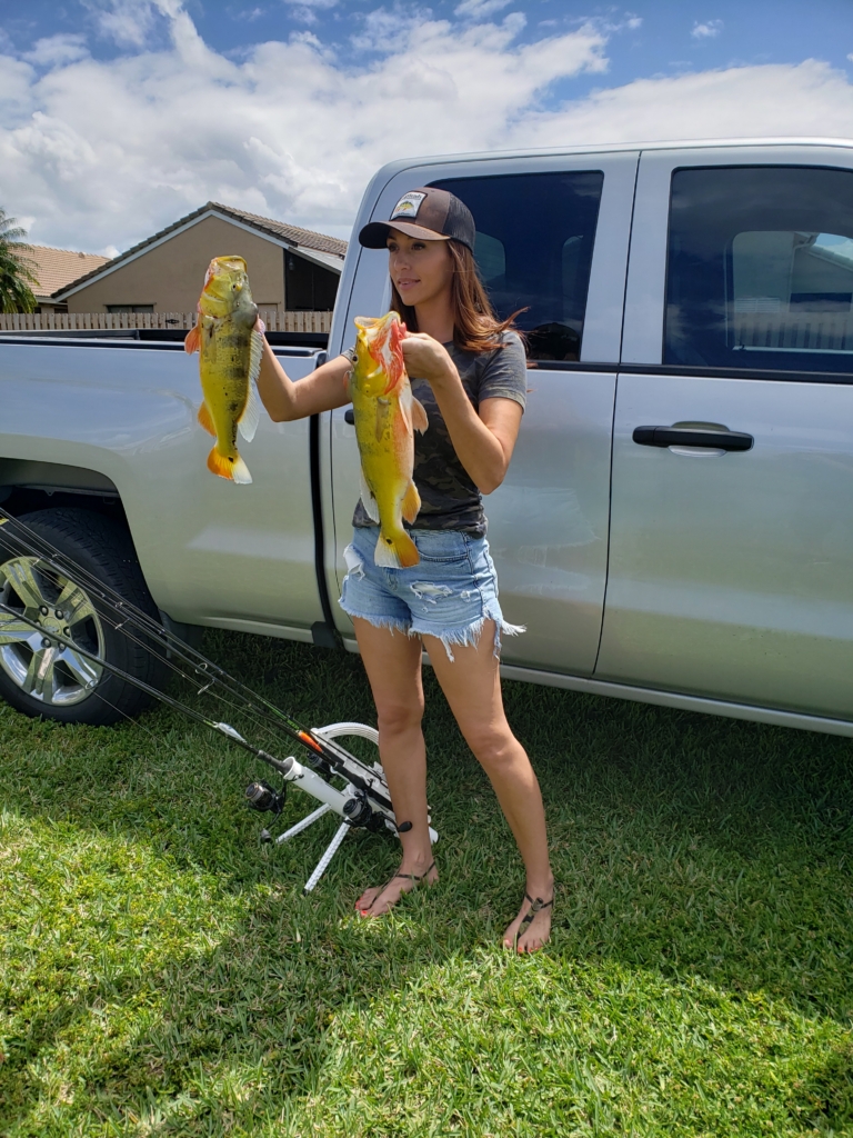 EXPRESS 3: WHITE portable fishing rod caddy