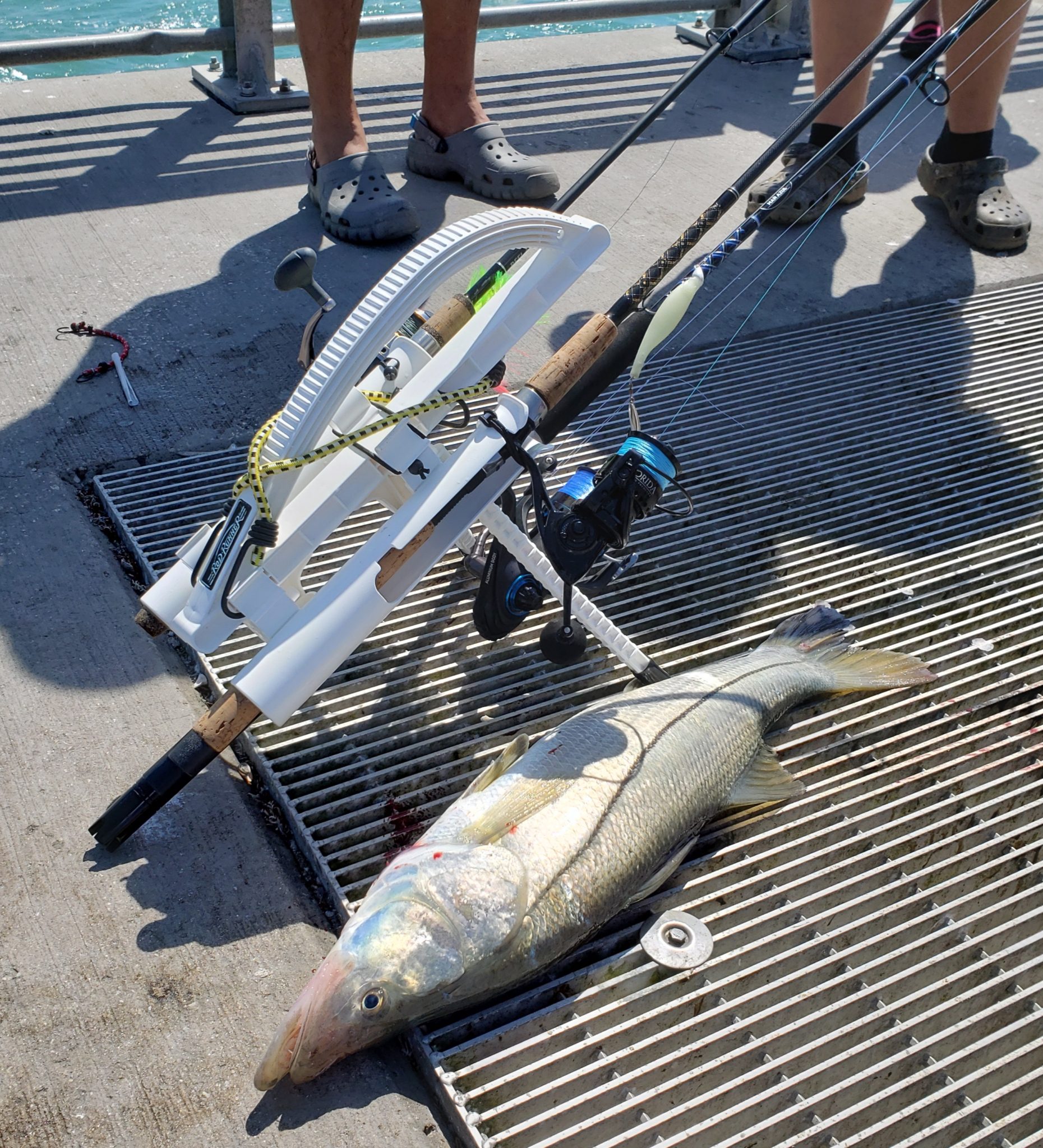 EXPRESS 3 CADDY: WHITE portable fishing rod caddy