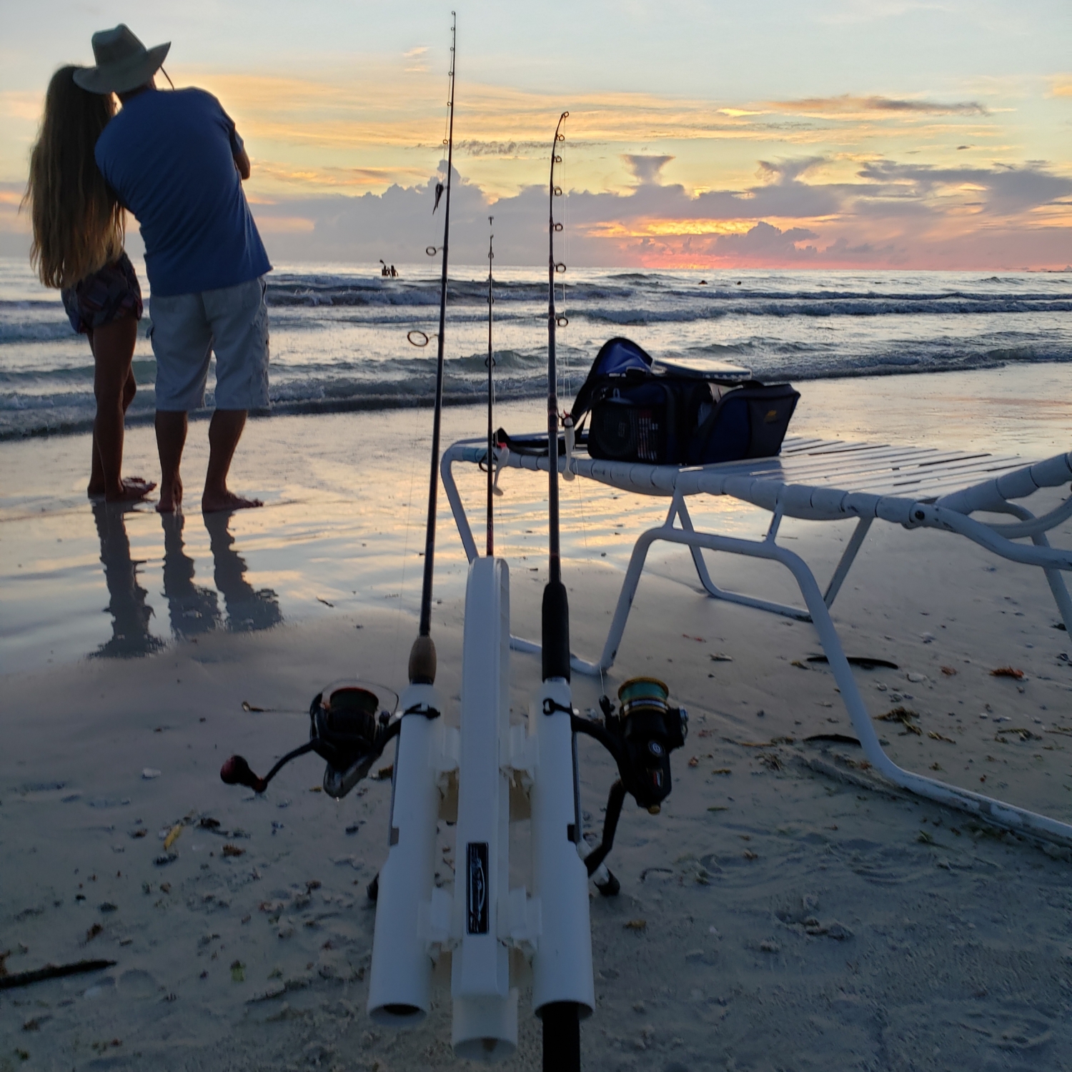 EXPRESS 3: WHITE portable fishing rod caddy