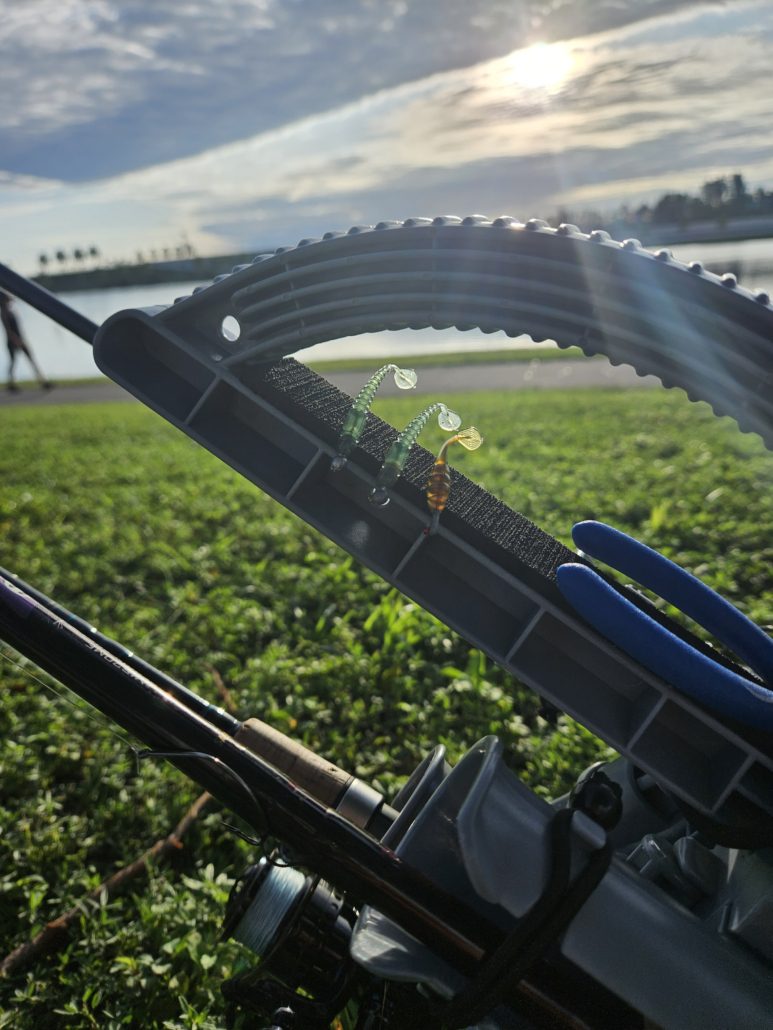 FLY & LURE PAD - Rod Runner